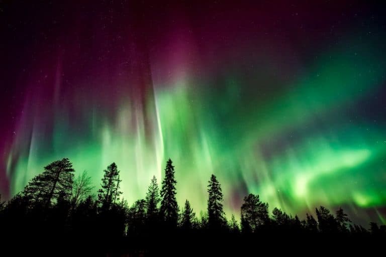 How To Photograph The Northern Lights - Ultimate Guide For (2023)